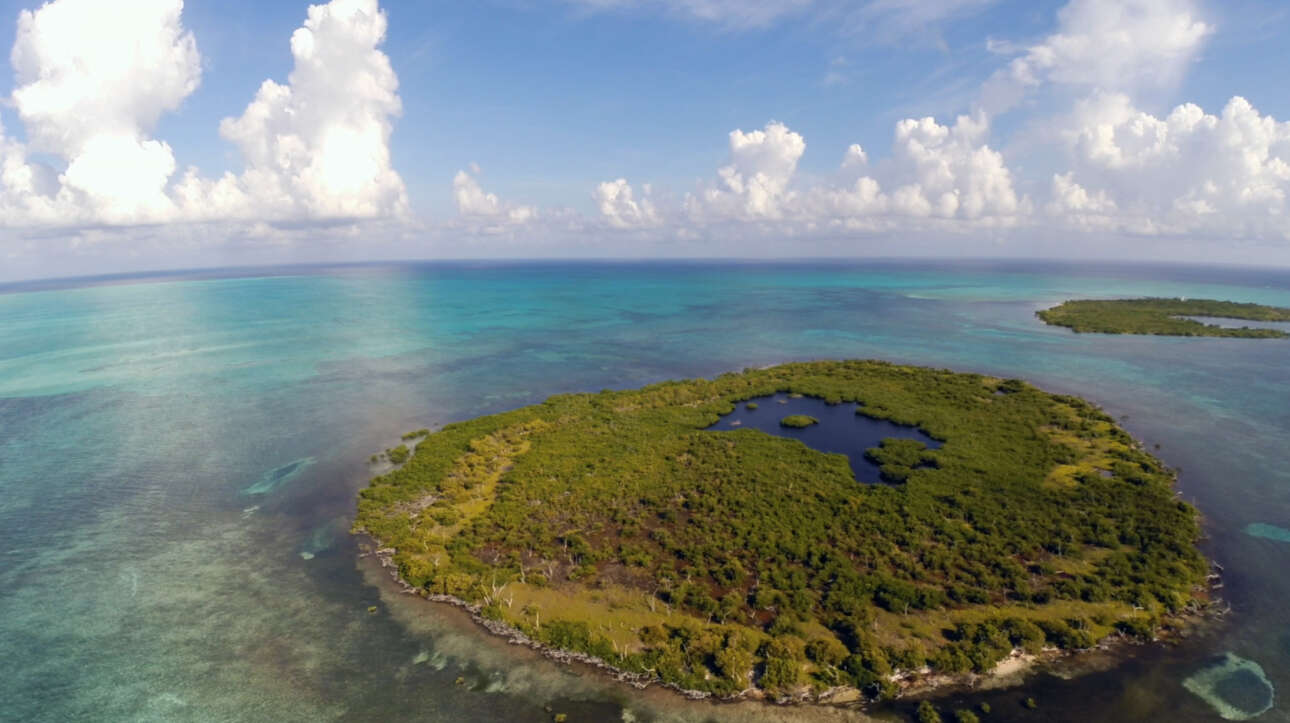 Banco Chinchorro: Turismo Sostenible en un Paraíso Natural