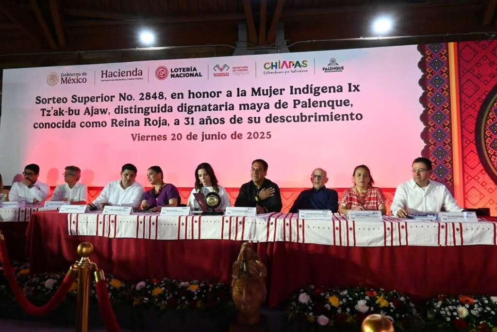 Tren Maya y Lotería Nacional celebran a la Reina Roja maya